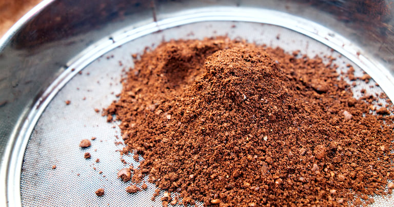 Wet Grinding vs. Dry Grinding: A Practical Guide to Spec-Driven Milling